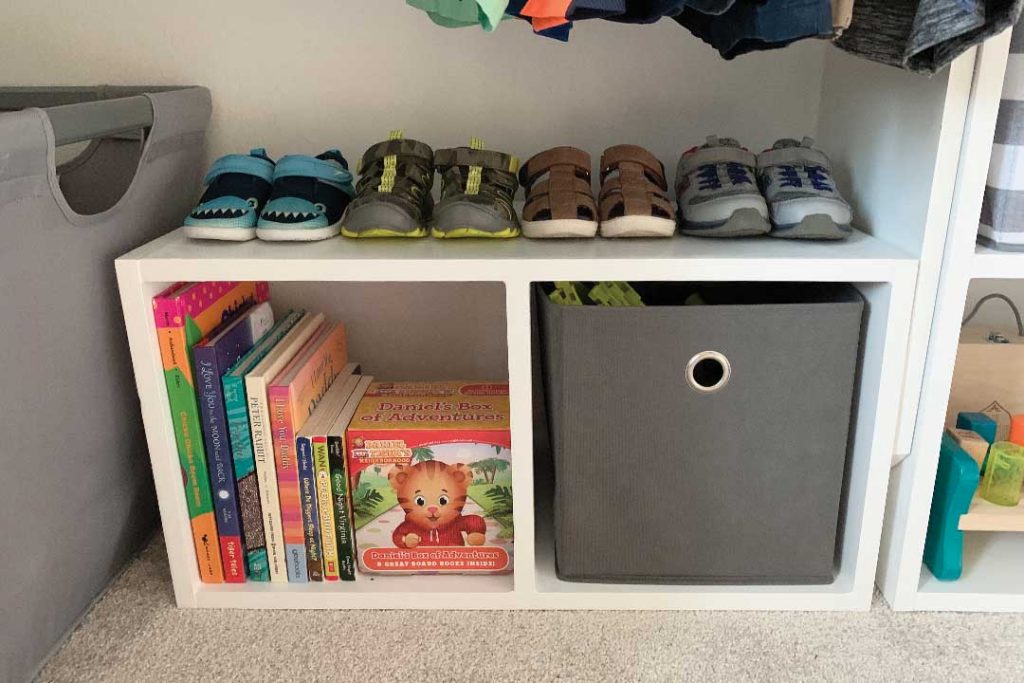 EASY DIY CUBE STORAGE TO ORGANIZE KIDS CLOSETS