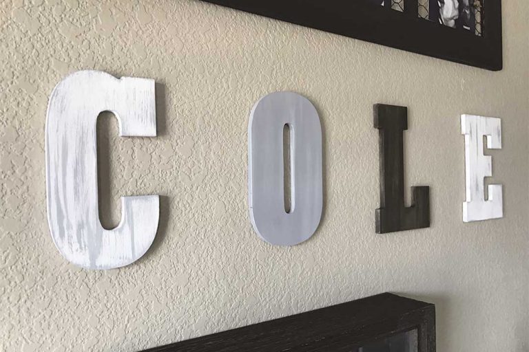 How to Paint Distressed Wood Letters
